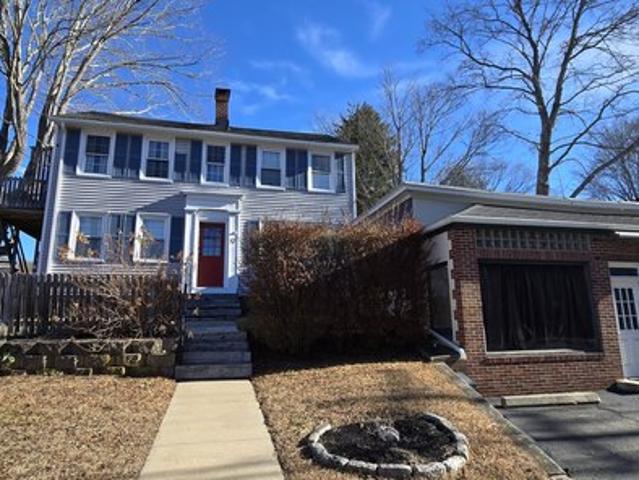 87 Main St, Deep River, CT 06417