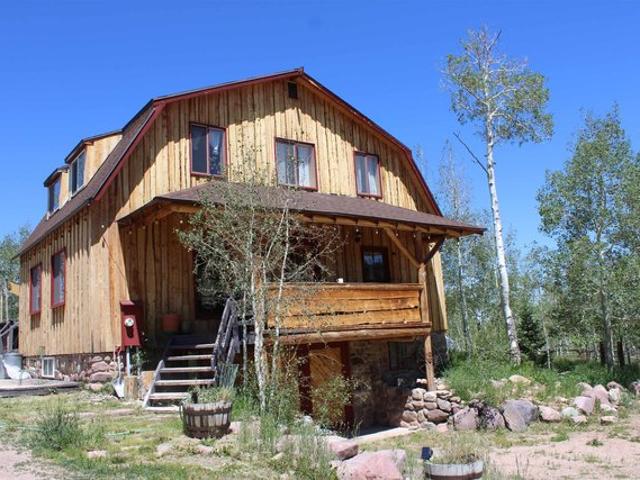 87 Moose Hollow Rd, Robertson, WY 82944