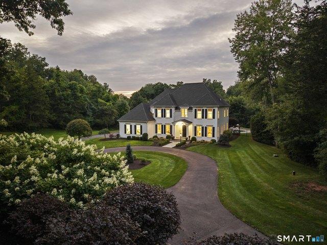 87 Mountain Spring Rd, Farmington, CT 06032