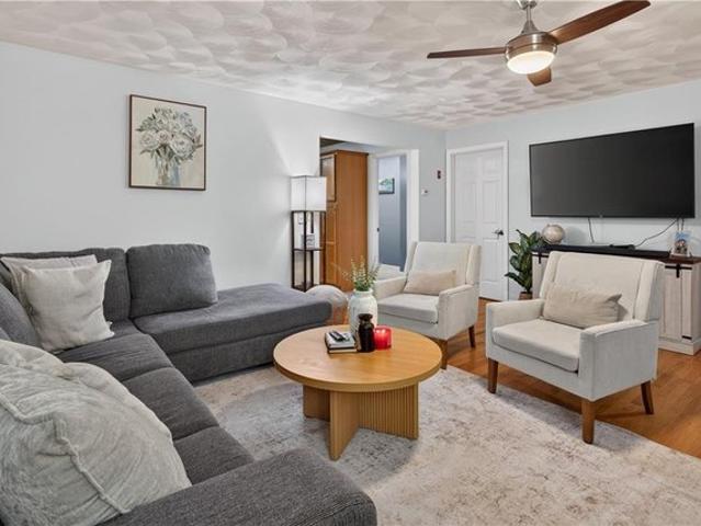 87 N Bend St Unit 9, Pawtucket, RI 02860