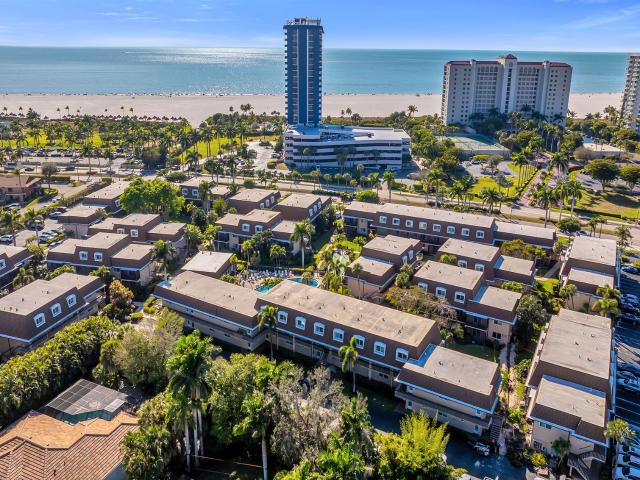 87 N Collier Boulevard, J15, Marco Island, US, FL