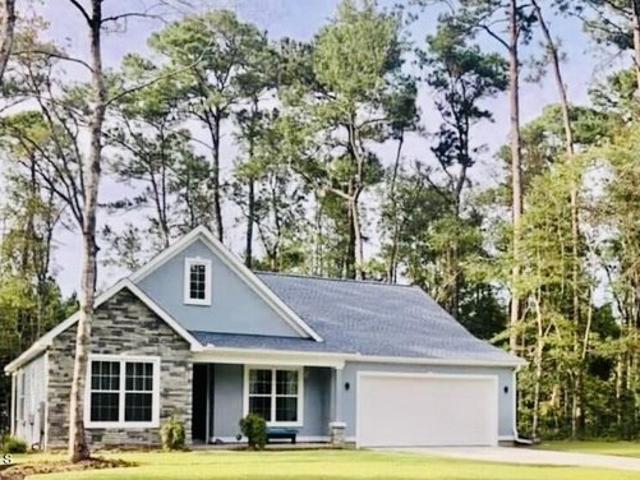 87 Northeast Dr NW, Calabash, NC 28467