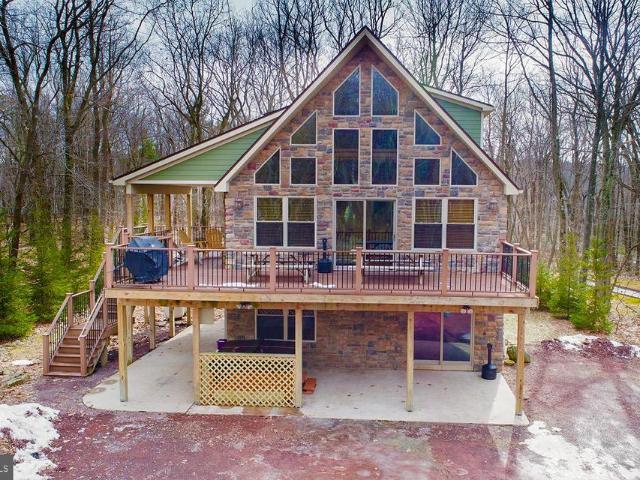 87 Pineknoll Drive