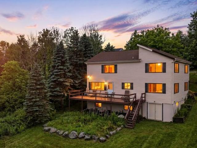 87 Ridgeview Dr, Lake Ariel, PA 18436