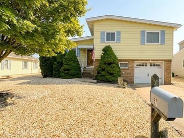 87 Ronald Ave S, Bayville, NJ 08721