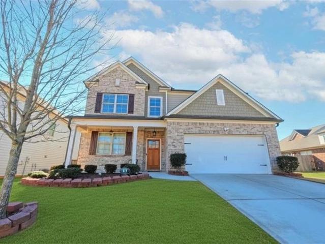 87 Round Pond Dr, Lilburn, GA 30047