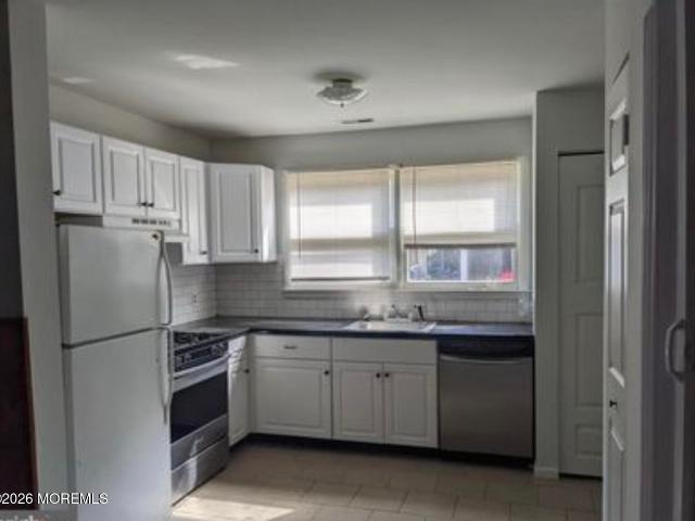 87 Scotch Pine Drive