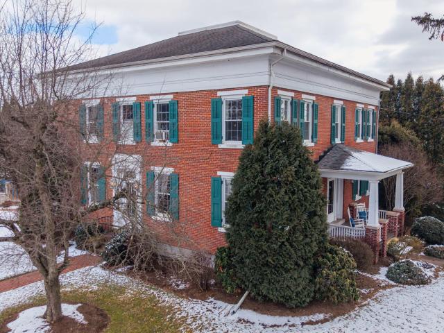 87 schoolhouse road