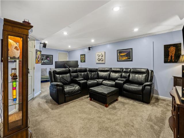 87 Southfield Drive