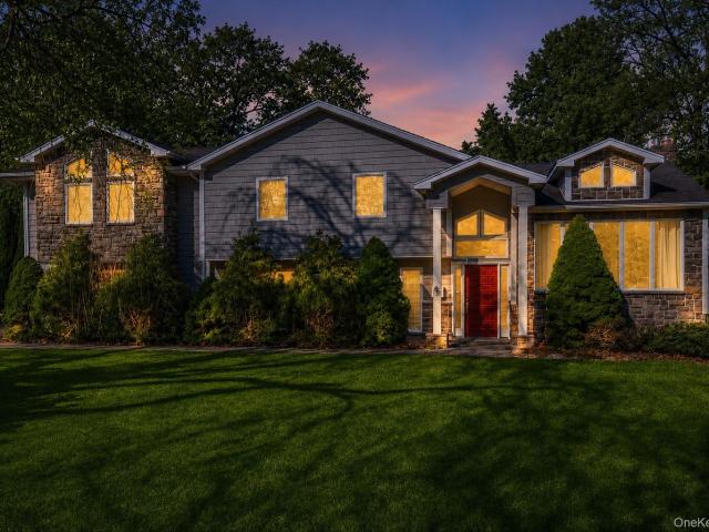 87 Soundview Drive