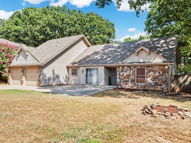 87 Stoneledge Drive