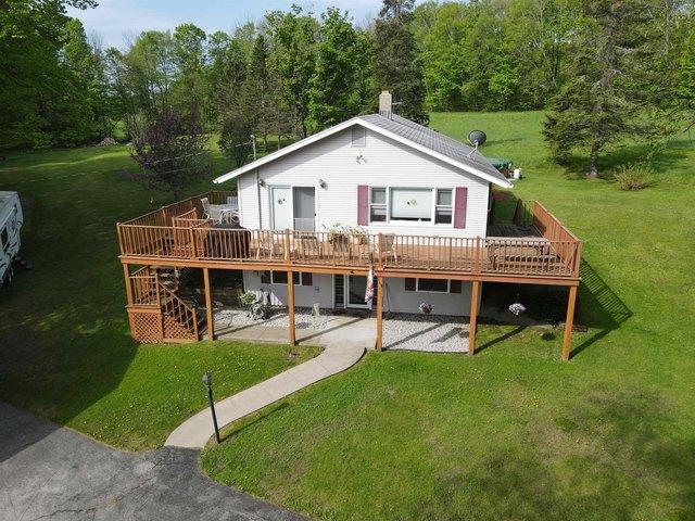 87 Stage Road Ext, Brookfield, VT 05036