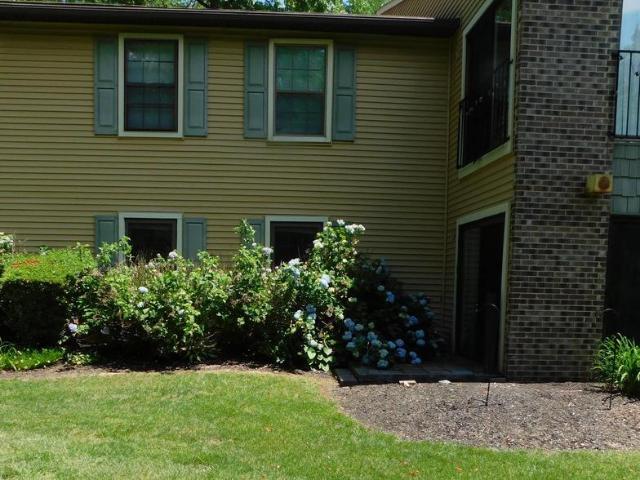 87A W Bluebell Lane