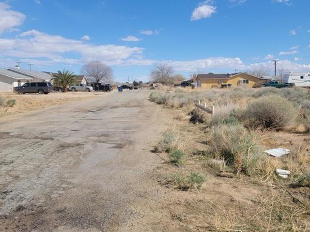 87th St, California City, CA 93505