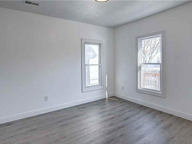 87th,W.1308 2 Bedroom Apartment for Rent at 1308 W 87th St, Cleveland, OH 44102 Edgewater