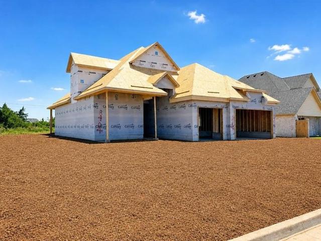 8404 NW 153rd St, Edmond, OK 73013