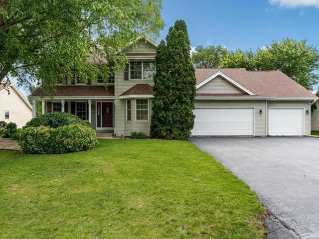 8404 Centaur Dr, Machesney Park, IL 61115