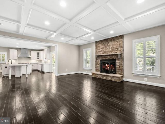 8404 Stonewall Drive
