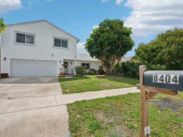 8404 SW 20th St, North Lauderdale, FL 33068