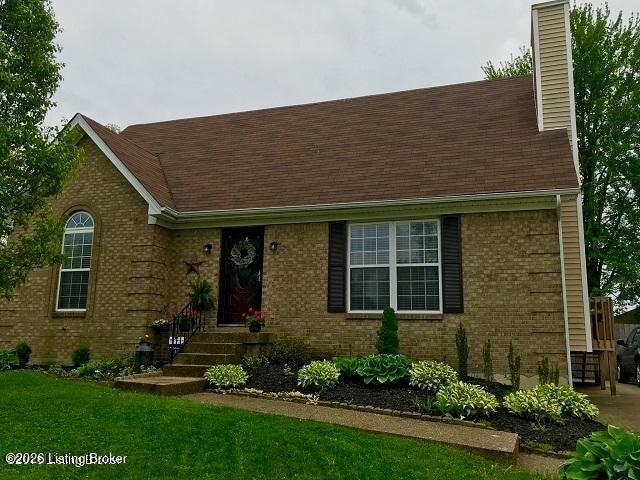 8404 Silver Fox Rd, Louisville, KY 40291