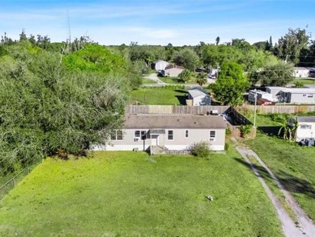 8405 Nault Rd, North Fort Myers, FL 33917