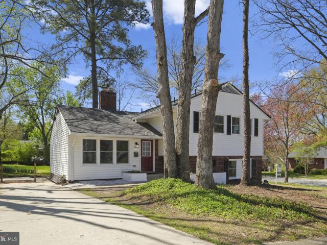 8405 Ravenswood Rd, New Carrollton, MD 20784 | MLS #MDPG2198 | Compass