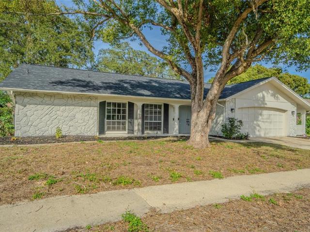 8405 Reynolds Dr, Hudson, FL 34667 | Compass