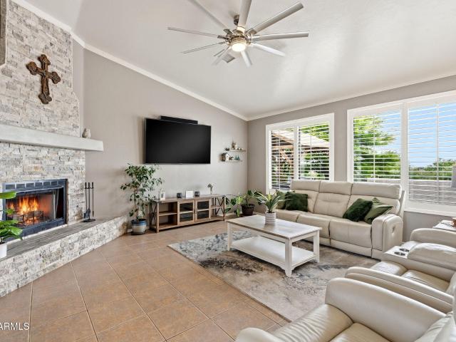 8405 s palisades drive