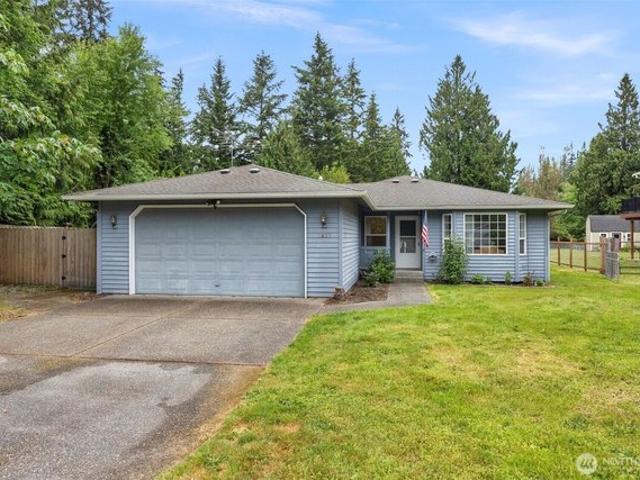 8405 th St NW, Stanwood, WA 98292