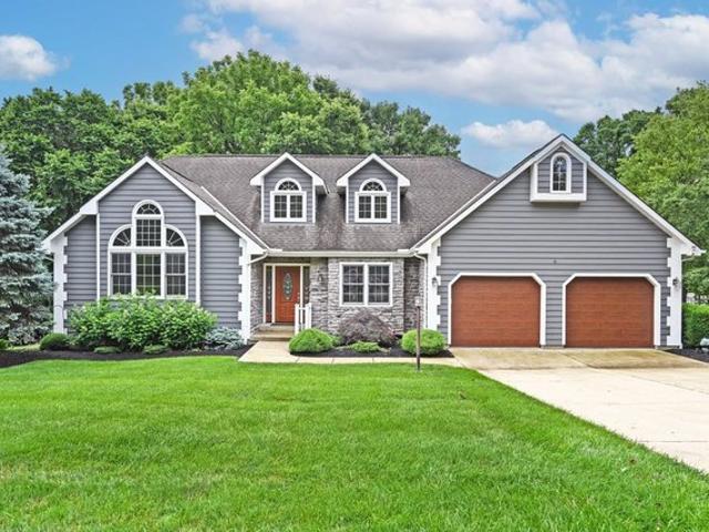 8405 Todd Creek Cir, West Chester, OH 45069