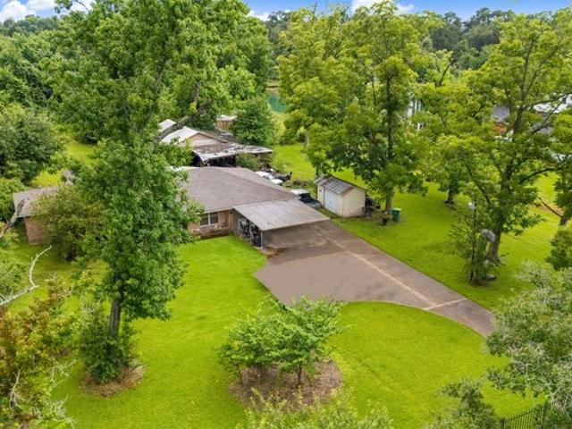 8406 E Mount Houston Rd, Houston, TX 77050
