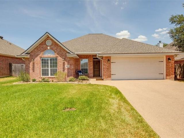 8407 Alison Ave, College Station, TX 77845