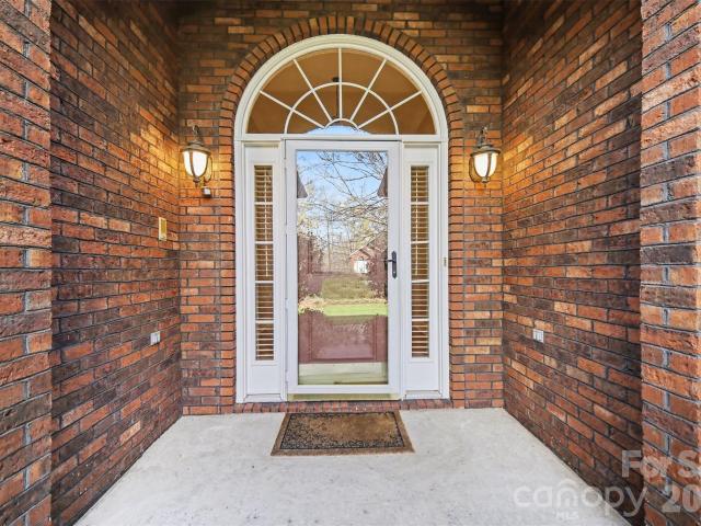 8407 Locksley Drive
