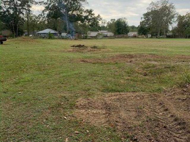 8407 Pertuis Rd, Saint Amant, LA 70774