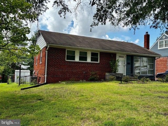 8407 Quintana St, Hyattsville, MD 20784