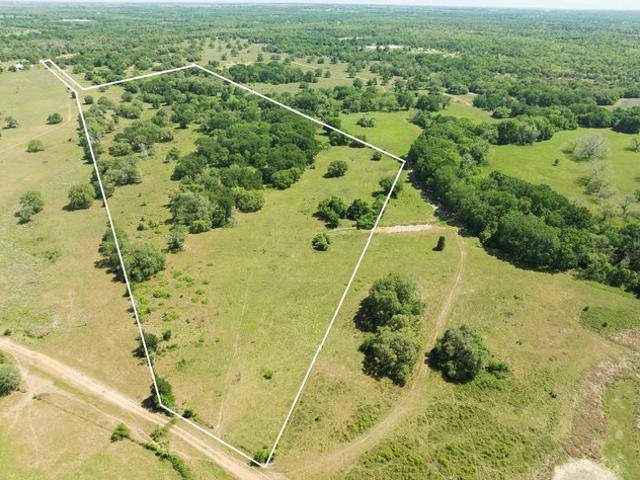 8409 Mach Rd, La Grange, TX 78945