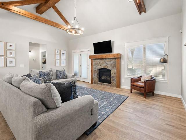 8409 NW 134th Street