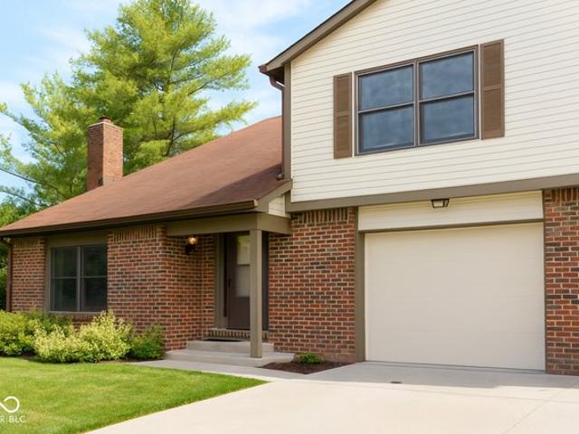 8409 Chapel Pines Dr, Indianapolis, IN 46234