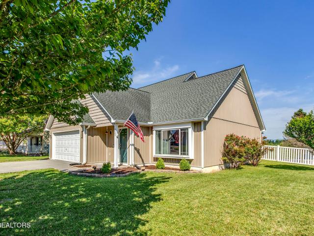 8409 Gardenside Lane