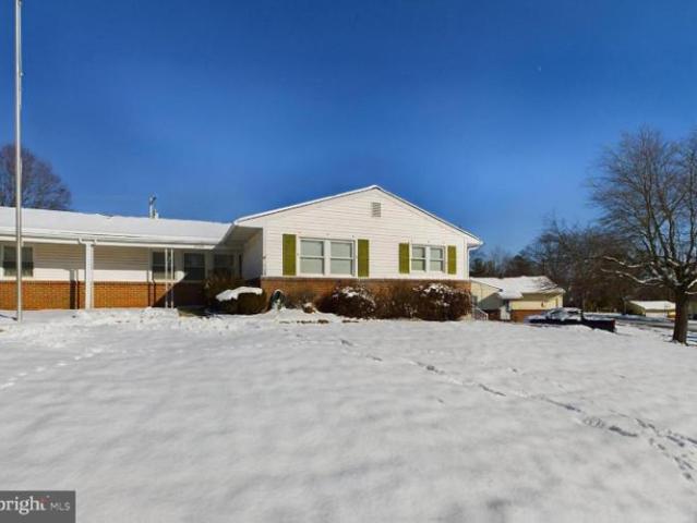 8409 Hallmark Cir, Parkville, MD 21234