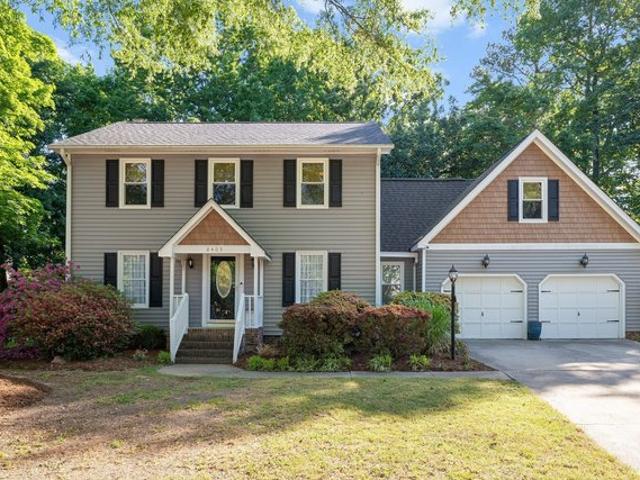 8409 Kestrel Dr, Raleigh, NC 27615
