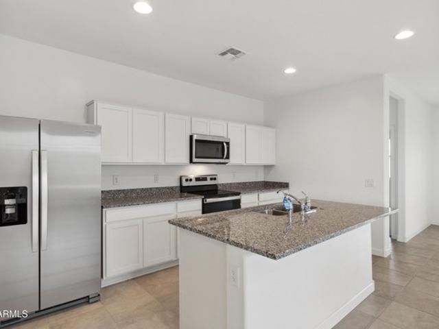8409 W Stargell Way, Florence, AZ 85132