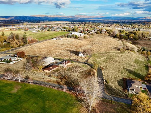8400 Occidental Rd, Yakima, WA 98903 | MLS #25 3429