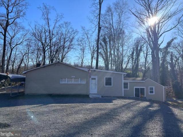 8400 Alpaugh St, Manassas, VA 20112