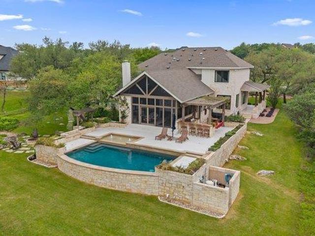 8400 Blazyk Dr