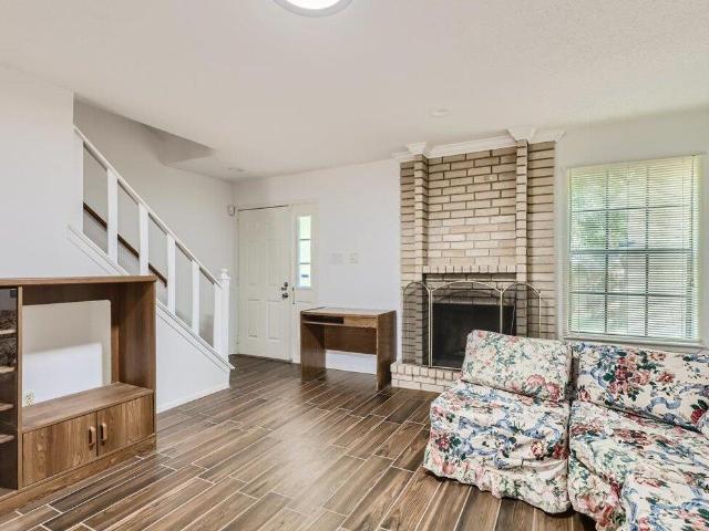 8400 Jamestown Dr # 512
