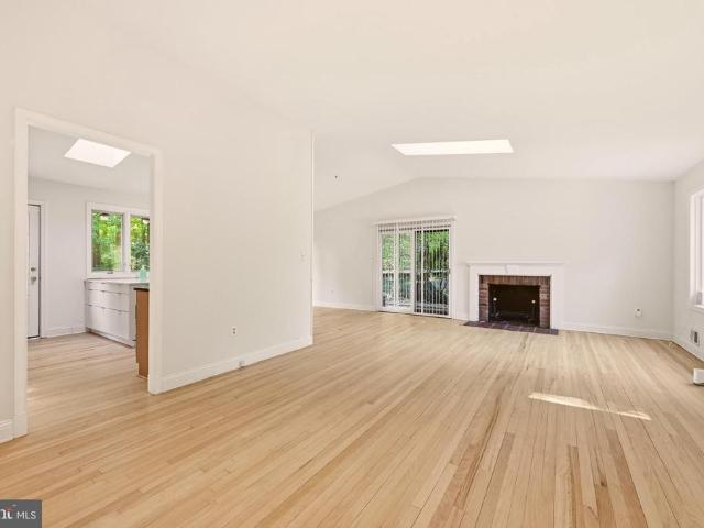 8400 Thornden Terrace