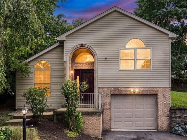8400 Van Buren Dr, Pittsburgh, PA 15237