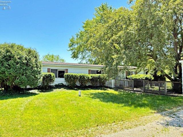 8400 W State Route 18, Fostoria, OH 44830