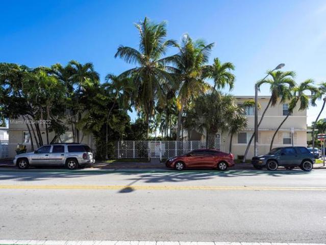 8401 Byron Ave #6 Miami Beach, FL 33141